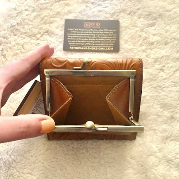 Patricia Nash | Bags | Patricia Nash Burnished Tool Reti Wallet | Poshmark